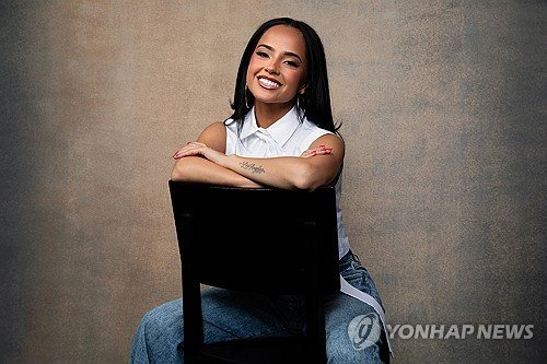 Becky G Portrait Session : 네이트 뉴스