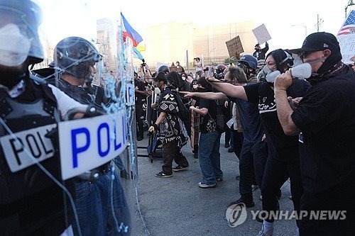 Immigration Enforcement California Protests : 네이트 뉴스