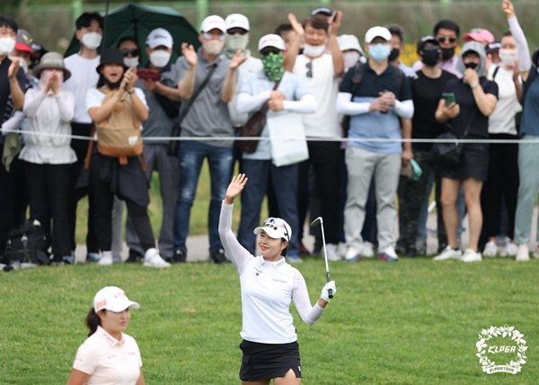 KLPGA '72전 73기' 우승스토리 쓴 성유진 "남들보다 못한 재능, 더 노력할 것" : 네이트 스포츠