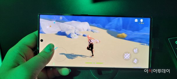 갤럭시S23 울트라, 2억 화소로 찰칵! AI로 스윽…HW·SW 둘다 똑똑해졌네 : 네이트 뉴스