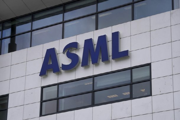 ASML 3분기 실적 쇼크…"中 매출 감소 등 내년도 어렵다" : 네이트 뉴스