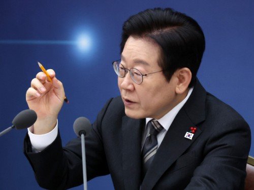 T?ng th?ng Lee Jae-myung ch? đ?o kh?i ph?c đ?u t? R&D, t?p trung v?o khoa h?c c?ng ngh? : 네이트 뉴스