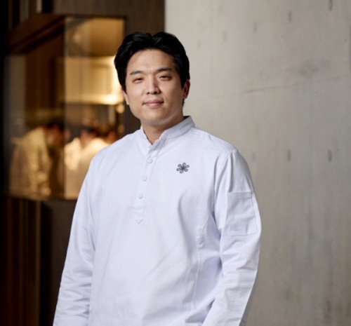 Chef Ahn credits chefs for show's success : 네이트 연예