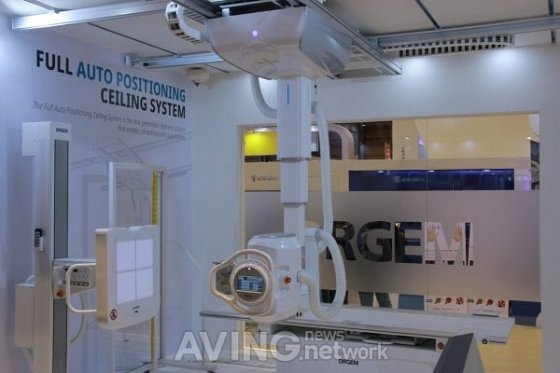 [KIMES 2019] DRGEM introduces auto-positioning X-ray system GSR-X : 네이트 뉴스