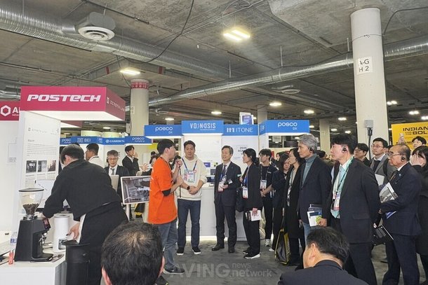 제로쓰로, CES 2025서 에스프레소 머신 'REAL9 FIT' 시연…"다양한 공간서 스페셜티 커피 경험 혁신" : 네이트 뉴스