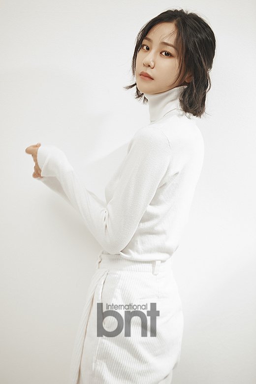 [bnt's pick] 한지은, 단순해질 때 매력 있는 배우 (인터뷰) : 네이트 뉴스