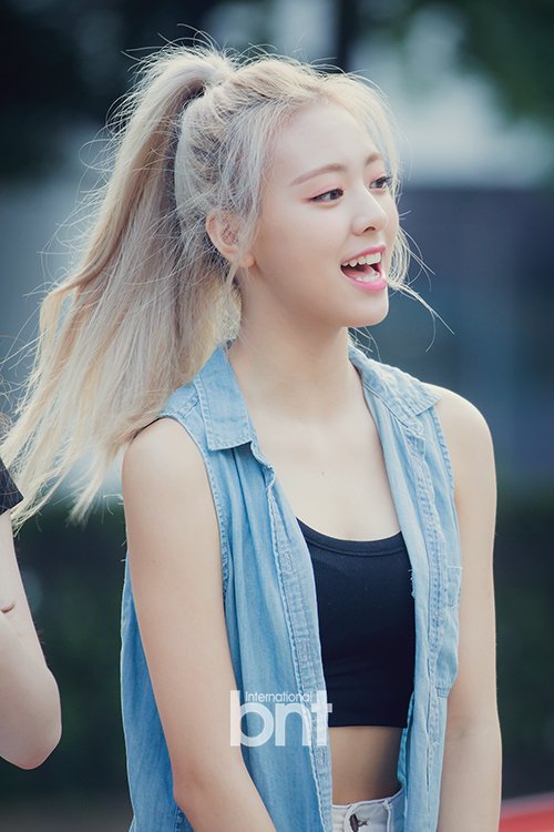 [bnt포토] ITZY 유나 '화면 가득한 청량함' : 네이트 뉴스