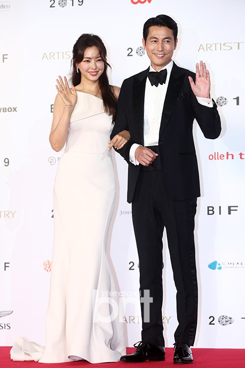 [24th BIFF] "한국영화 문화코드 만드는 것이 꿈"…따뜻함과 화려함이 공존했던 개막 (종합) : 네이트 뉴스