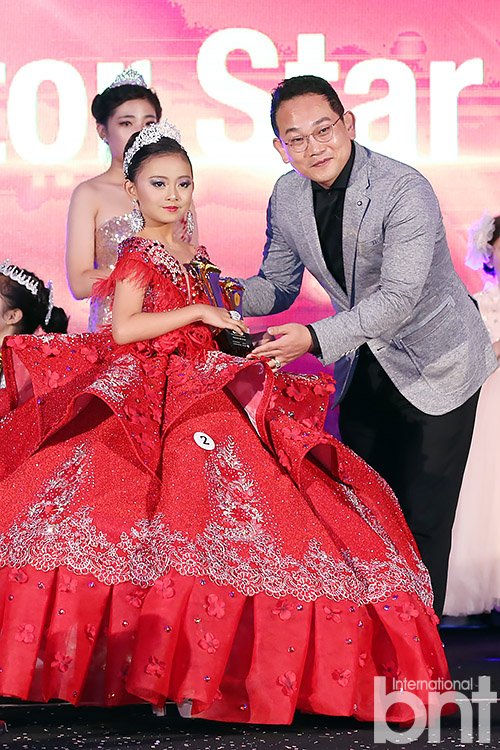 [bnt포토] 'LBMA 키즈모델어워즈 2019' 아역배우스타상, Edilmae Zein Palmera : 네이트 뉴스