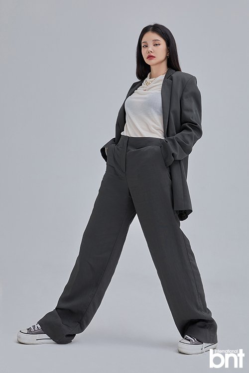 [bnt화보] 빠나나 "SNS 프로필 '마성의 바나나' 이유? 그냥 마음 내킬 때마다 바꿔" : 네이트 뉴스