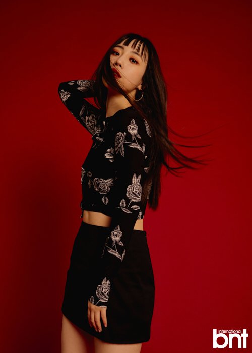 [bnt화보] 허영지 "멤버들 그리워 하루 한 번 SNS 봐, 다시 뭉치는 꿈 항상 품고 있어" : 네이트 뉴스