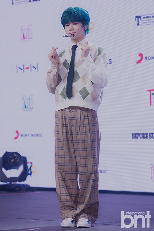 [bnt포토] T1419 키오 '헤어컬러에 성큼 찾아온 봄' : 네이트 뉴스