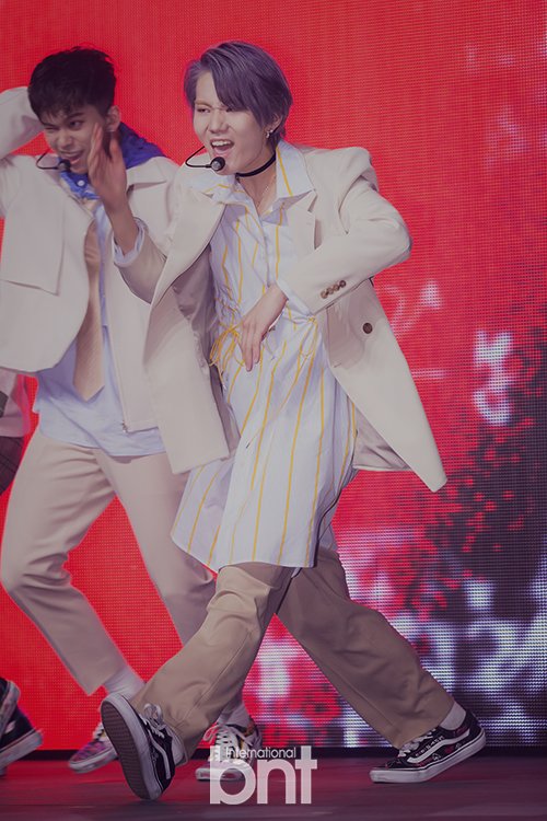 [bnt포토] T1419 시안 '성큼성큼' : 네이트 뉴스