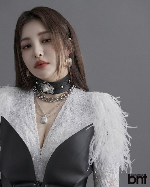 [bnt화보] '꼬북좌' 유정 "혼자만의 시간 좋아해, 공동체 생활서 솔플 유나 보고 용기 얻어" : 네이트 뉴스