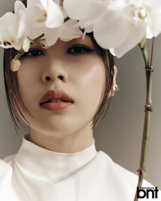 [bnt화보] 권진아 "음악 접근 쉬워지면서 가치 결여돼, 상위권 외 음악들도 다양하게 주목받았으면" : 네이트 뉴스