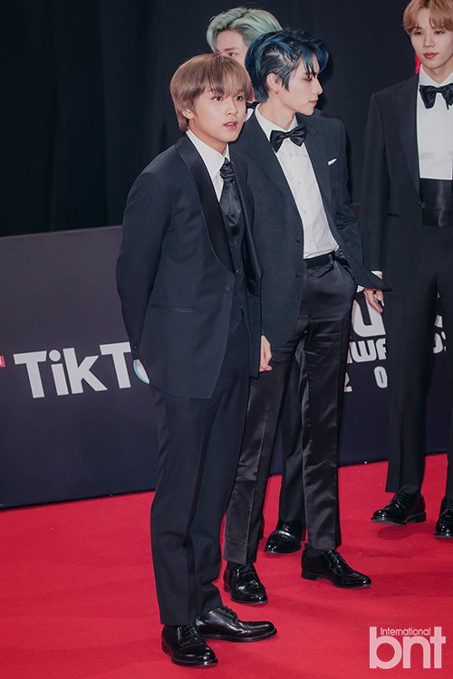 [bnt포토] NCT 해찬-샤오쥔 '결이 참 다른 멋짐' : 네이트 뉴스