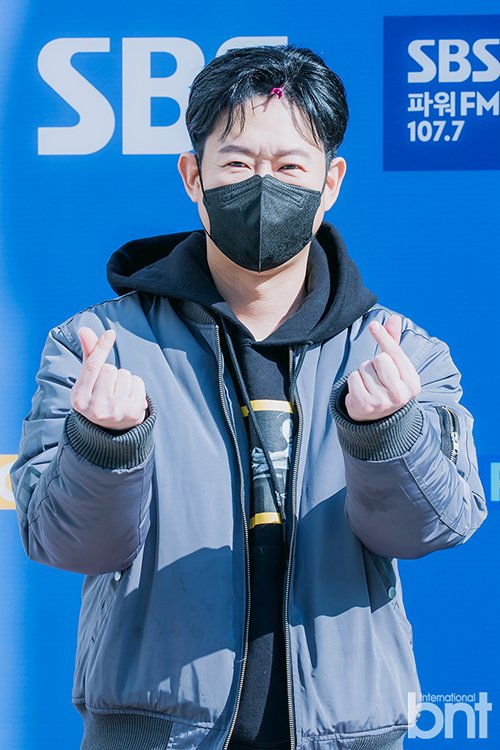 [bnt포토] 천명훈 'SBS는 사랑입니다' : 네이트 뉴스