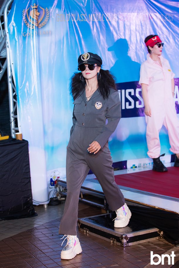 [bnt포토] 모델 정여진 '카리스마 발걸음'(2022 미스아시아어워즈 셀러브레이션파티 축하패션쇼) : 네이트 뉴스