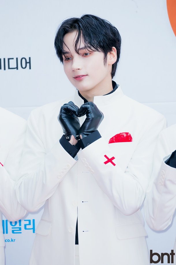 [bnt포토] txt 휴닝카이 '모아는 사랑입니다' : 네이트 뉴스