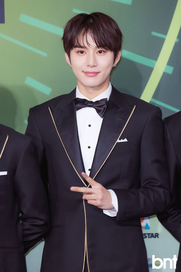 [bnt포토] NCT 127 도영 '씨익'(가요대축제) : 네이트 뉴스