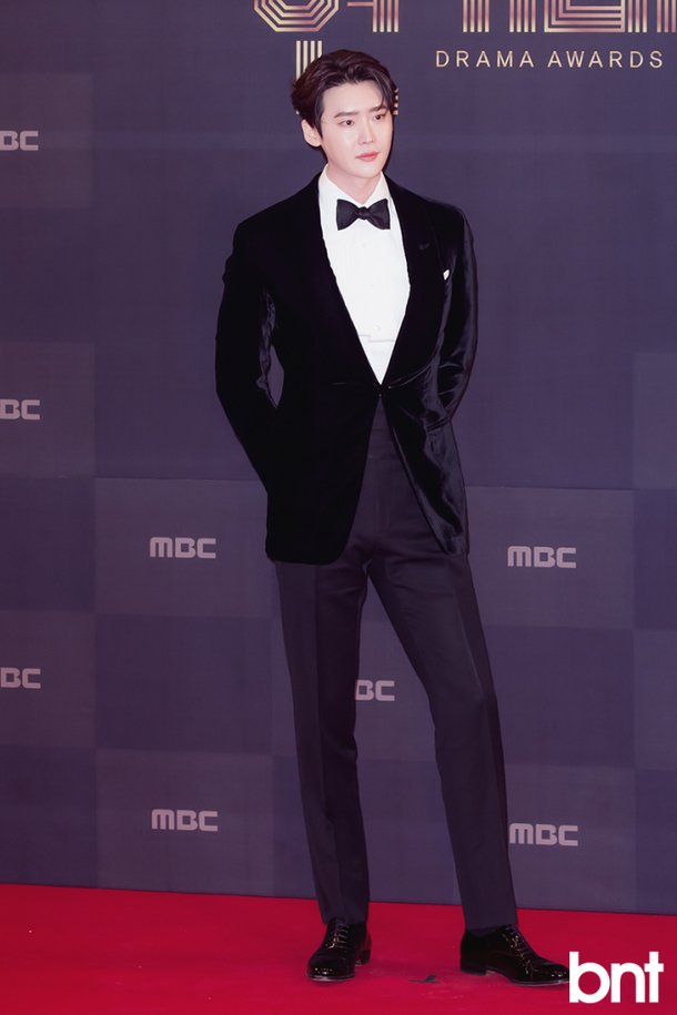 [bnt포토] 이종석 '에헴'(MBC연기대상) : 네이트 뉴스