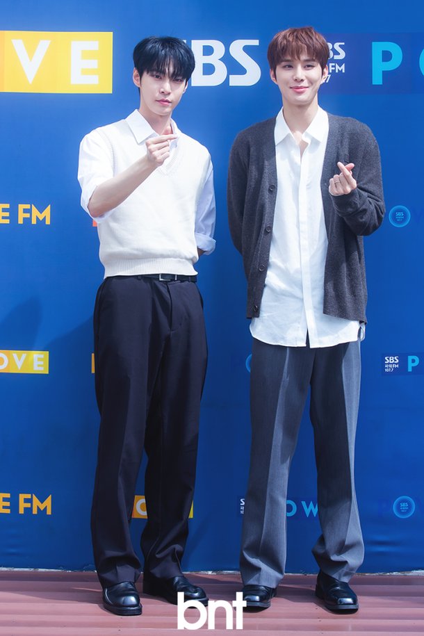 [bnt포토] 도영-정우 '오늘은 NCT 도정' : 네이트 뉴스
