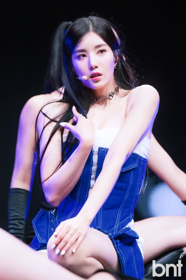 더욱더 빛날 권은비의 'The Flash' : 네이트 연예