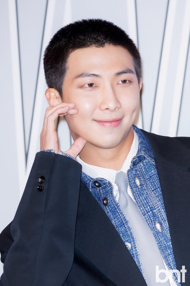 [B포토+] BTS RM '애교킹, 김남준' : 네이트 뉴스