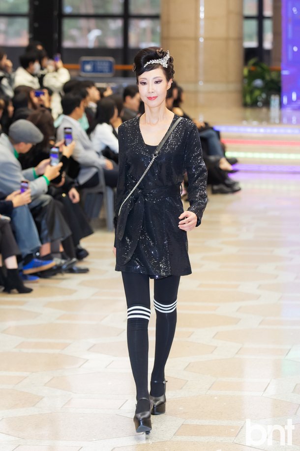 [B포토+] '그레이스문이 선보이는 동서양의 감각적인 조화'(K365패션쇼) : 네이트 뉴스