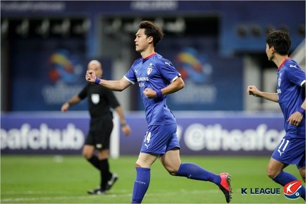 가장 불리했던 수원, 고베 꺾고 ACL 16강 합류 : 네이트 스포츠