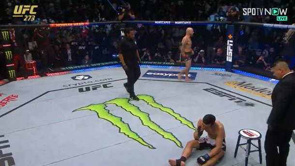 좀비도 속수무책…정찬성, 챔피언 볼카노프스키에 4R TKO패 : 네이트 스포츠