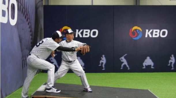 KBO, 취약계층 유소년 선수 대상 '2억4000만 원 장학금' 지원 : 네이트 스포츠