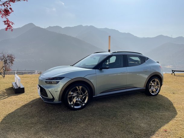 얼굴로 문 열고, 지문으로 시동…미래서 온 전기차 GV60 타보니 [시승기] : 네이트 뉴스