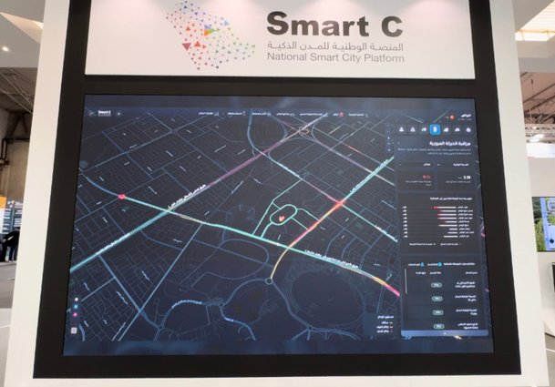 [SCEWC2024] How AI and smart technologies are reshaping Saudi's urban ...