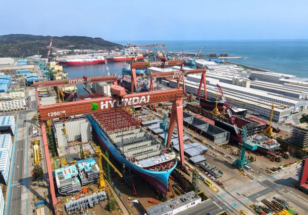 South Korean shipbuilders set sights on high-value contracts in 2025 ...