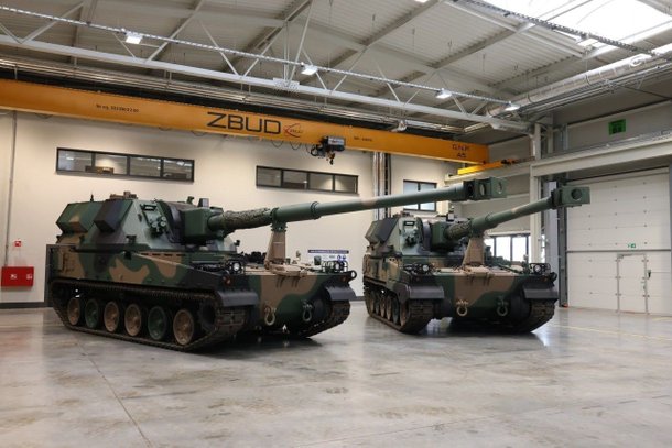 Hanwha Aerospace inks major supply deal for Poland's KRAB howitzer ...