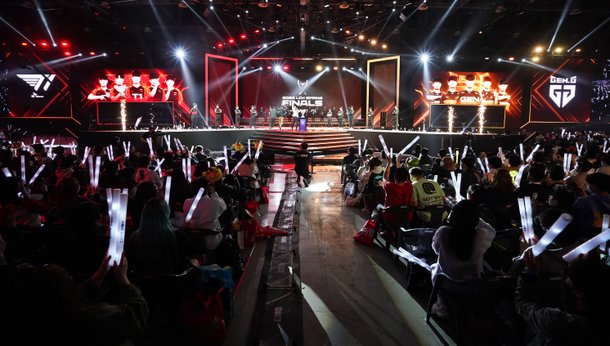 결승전 517만명 봤다…2022 LCK 스프링, 최고 시청기록 갱신 : 네이트 스포츠