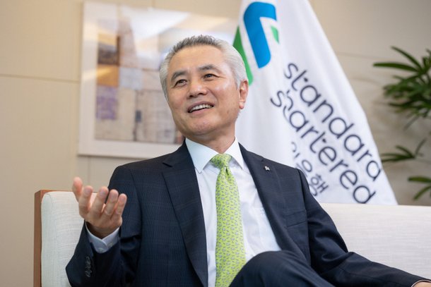 희비 갈리는 금융 CEO…SC 박종복 '연임' DGB 김태오 '불투명' : 네이트 뉴스