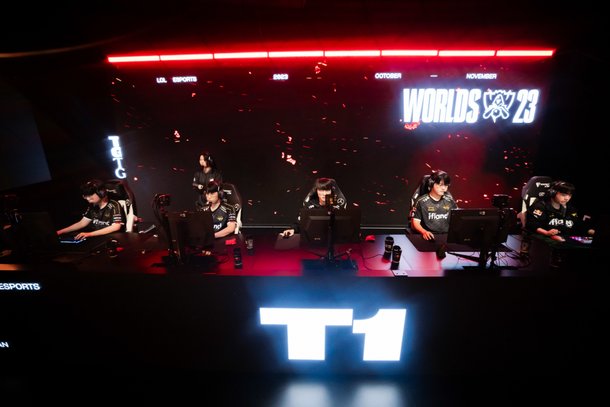 성난 T1, C9 압살…8강 진출까지 1승 남아 [롤드컵] : 네이트 스포츠