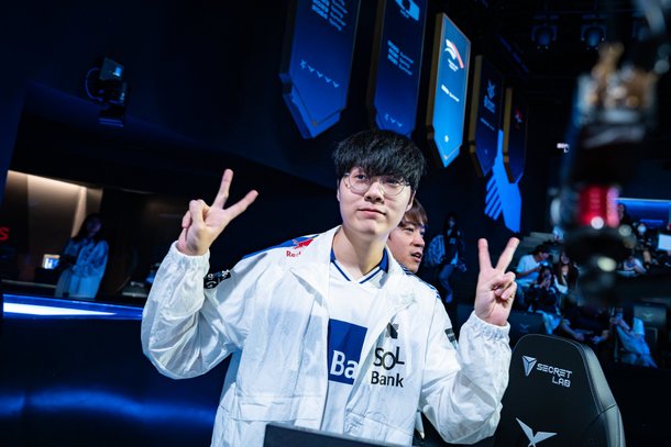 '테디 하드캐리' DRX, '동부권 경쟁팀' BNK 2-0 완파 [LCK] : 네이트 스포츠