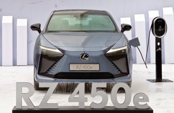 렉서스, 전기차 RZ450e 국내 출시…8480만원부터 : 네이트 뉴스