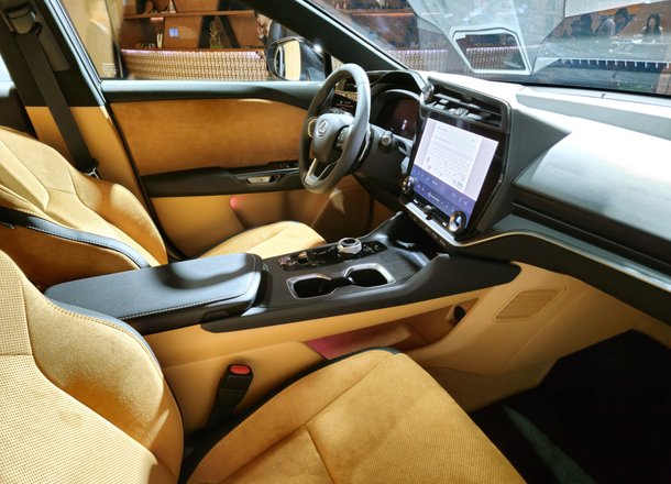 렉서스, 전기차 RZ450e 국내 출시…8480만원부터 : 네이트 뉴스