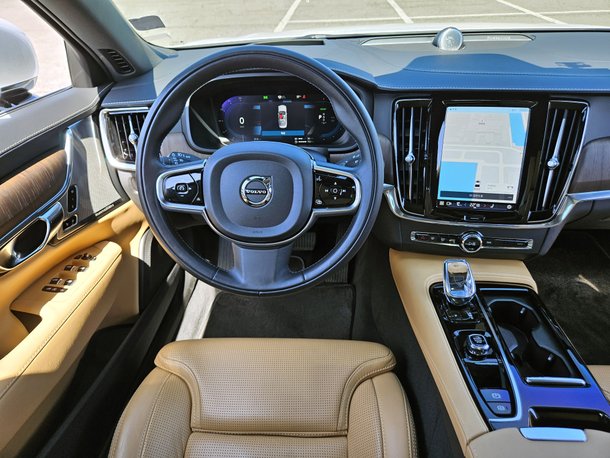 [시승기] 부드러운 변속과 정교한 가감속…볼보 S90 PHEV : 네이트 뉴스