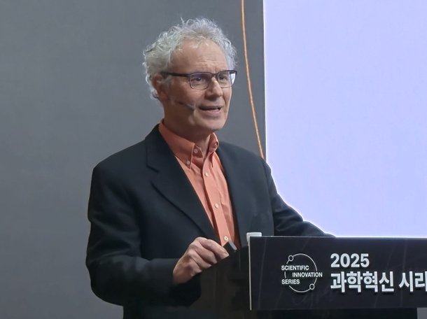 노벨상 수상자의 고백 "올A 받는 학생도, 천재도 아니었다…중요한 건 동료와 호기심" : 네이트 뉴스