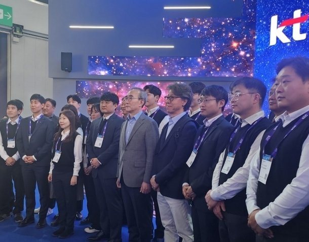 [MWC24] 프라이빗LLM 시장 공략하는 KT…올 하반기 글로벌 수출 목표 : 네이트 뉴스