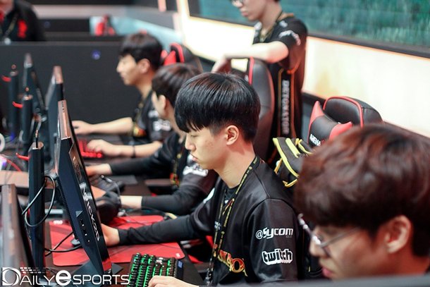 [PKL] 디토네이터, 2R서 27점 챙기며 중간 집계 1위 : 네이트 스포츠