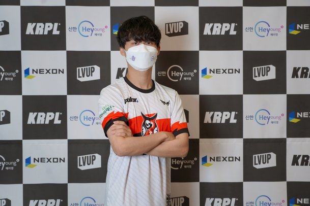 [KRPL] 4연승 '씰' 권민준 "전승 우승, 할 수 있고 해야 한다" : 네이트 스포츠