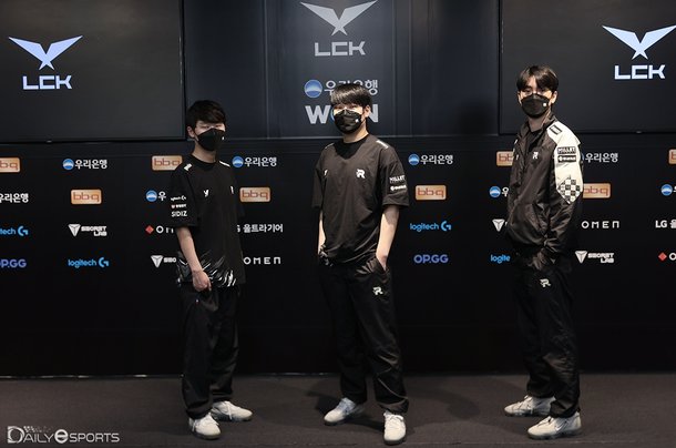 [포토] kt 롤스터, LCK 서머 2R 첫 승리 : 네이트 스포츠