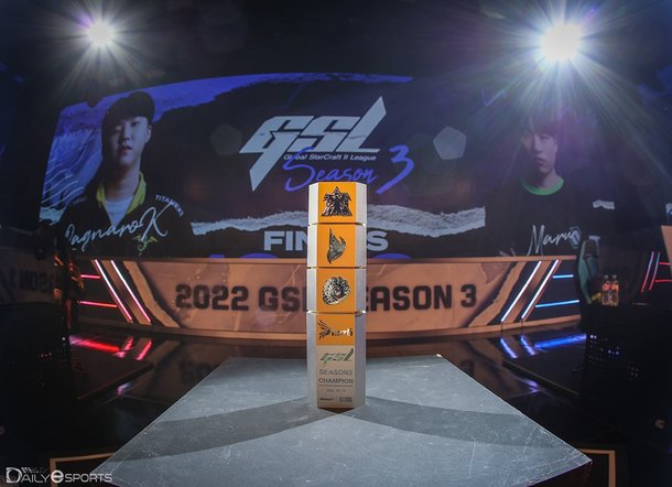 [포토] '생애 첫 우승' 신희범 vs 'G5L' 조성주 : 네이트 스포츠