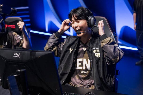 7년 LCK 한 풀어낸 젠지, MSI 우승 차지…FMVP '리헨즈'(종합) : 네이트 스포츠